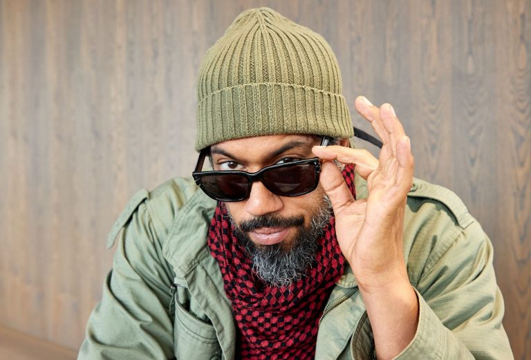 Hamburger Charity-Hörspiel Skibbie mit Bjarne Mädel und Samy Deluxe in ...